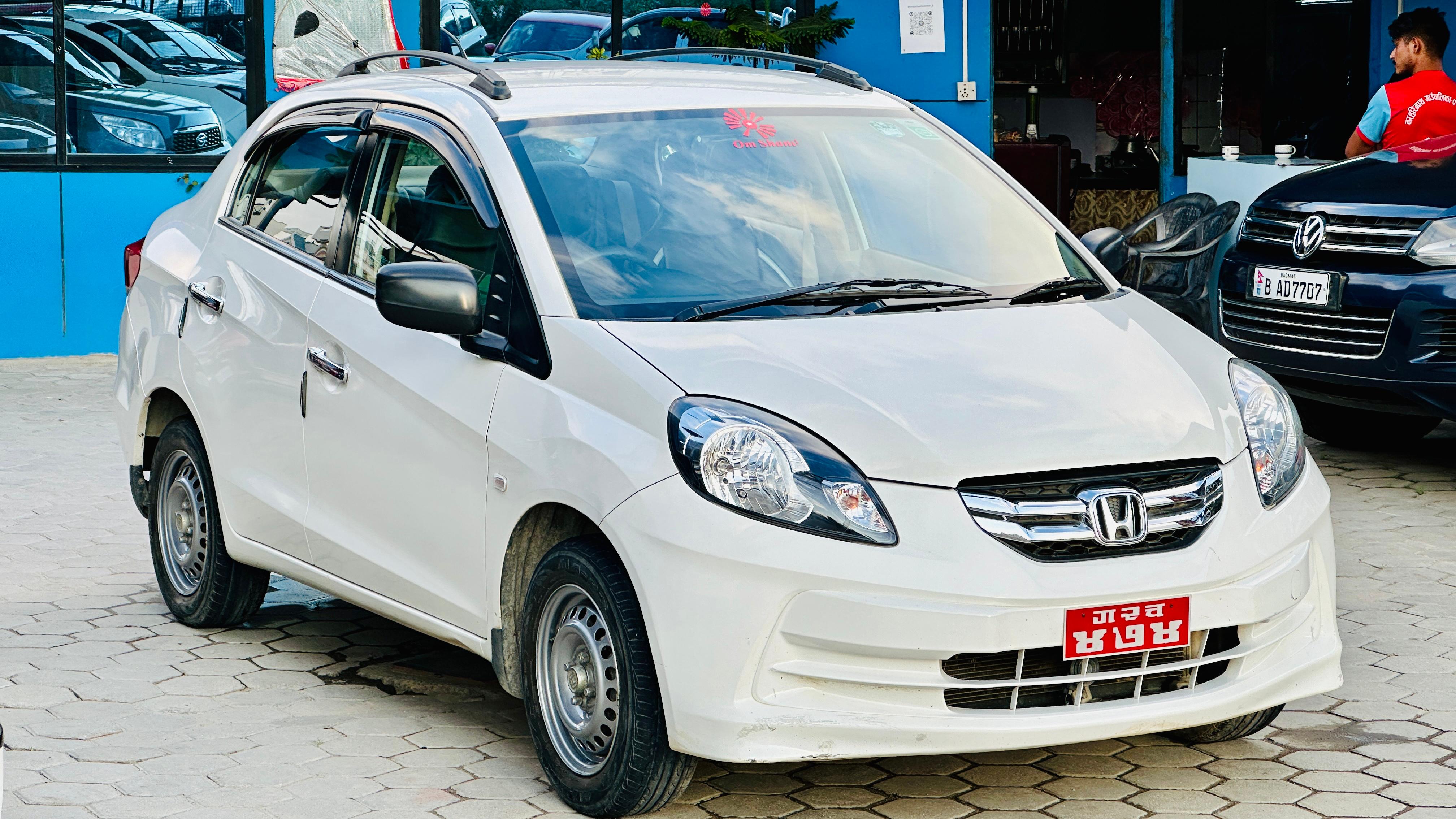 Honda Amaze Emt 2014-2014model- Rs.1400000 - buy hyundai, suzuki, kia ...